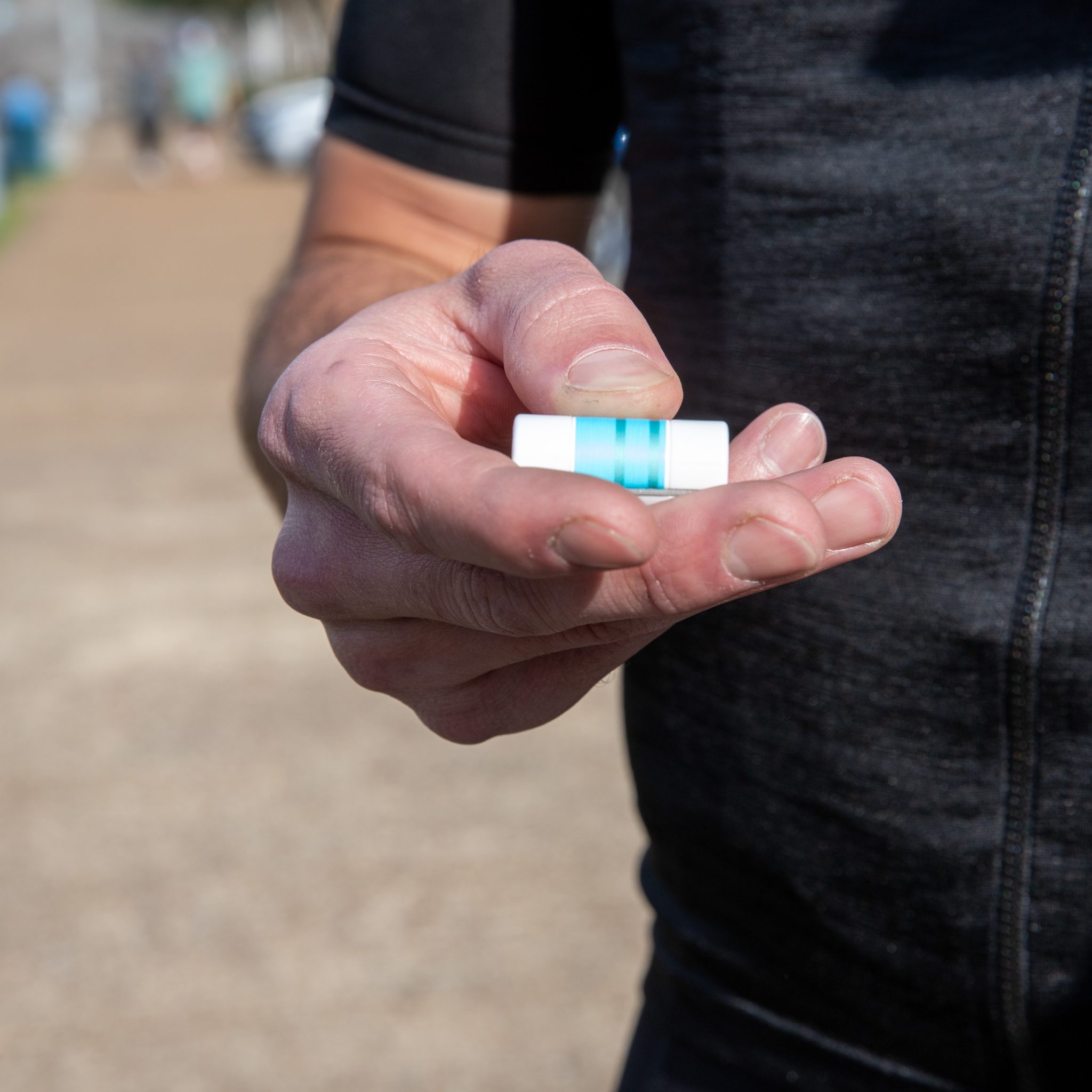 hDrop Gen 2: Monitor your hydration with real-world data